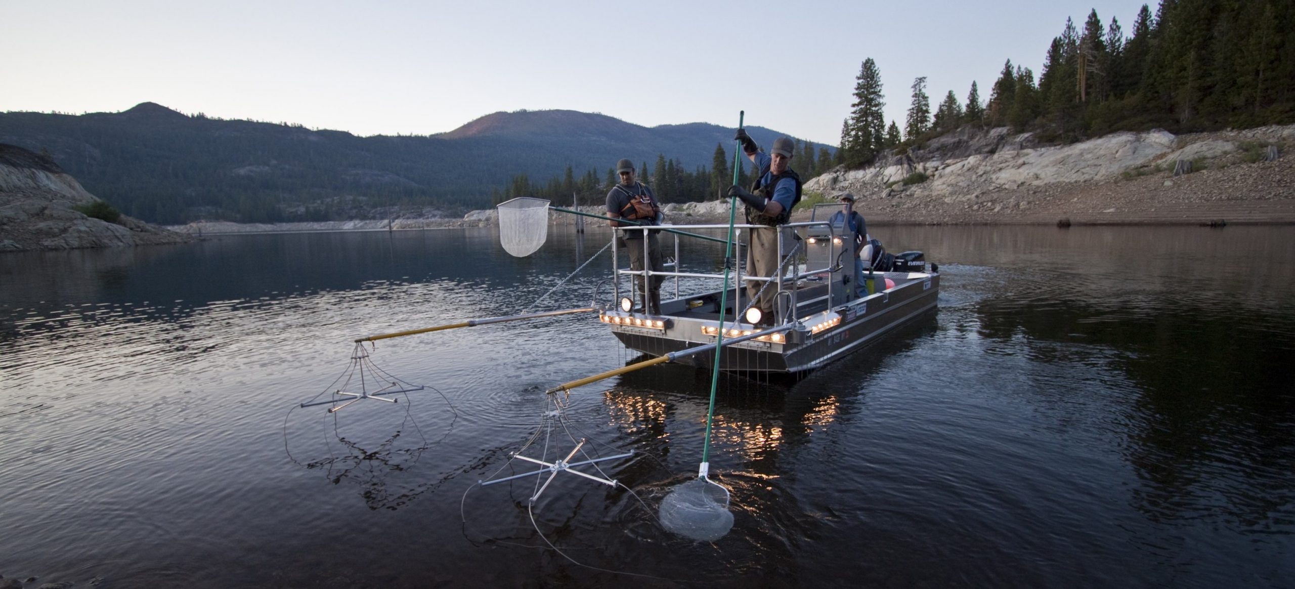 Electrofishing - FISHBIO | Fisheries Consultants